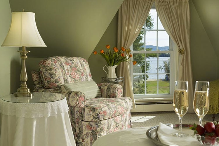 Inn at Pleasant Lake, a boutique hotel in New Hampshire