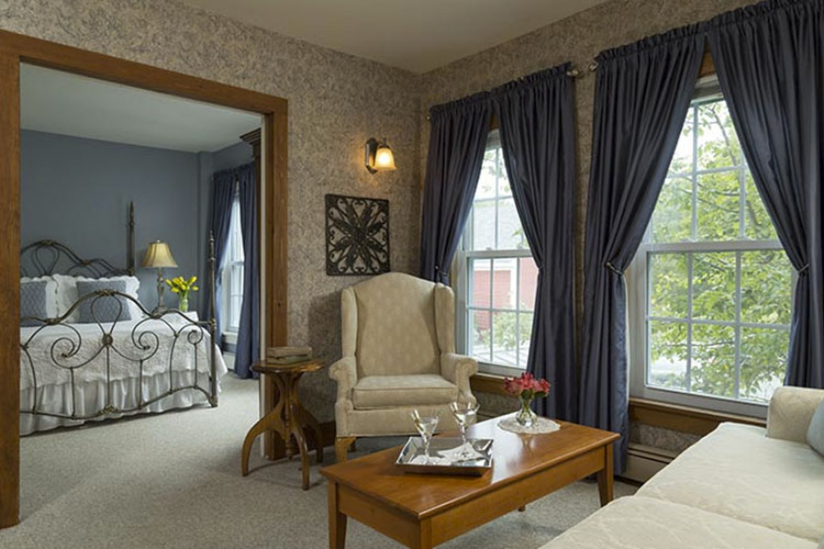 Inn at Pleasant Lake, a boutique hotel in New Hampshire