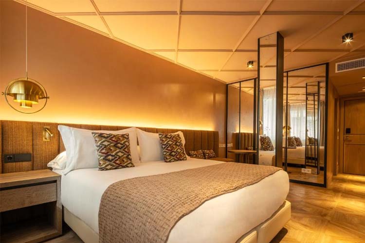 Room Mate Leo, a boutique hotel in Granada