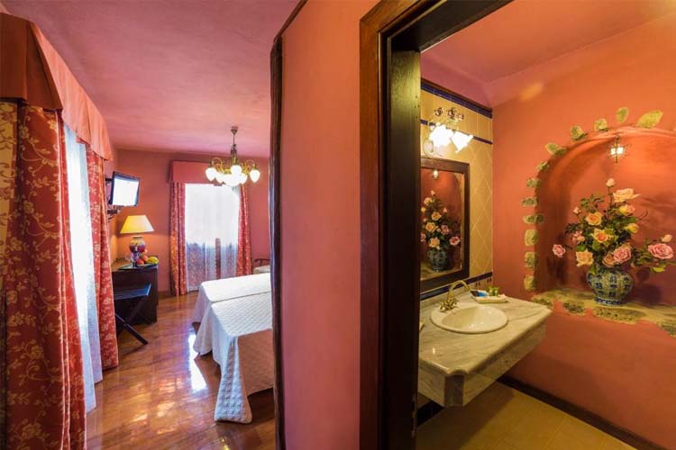 Hotel Emblemático San Marcos, a boutique hotel in Tenerife