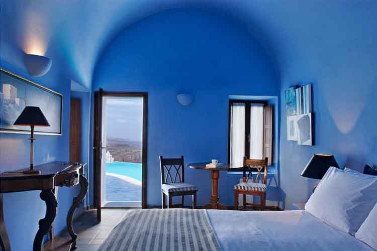Cosmopolitan Suites, a boutique hotel in Santorini