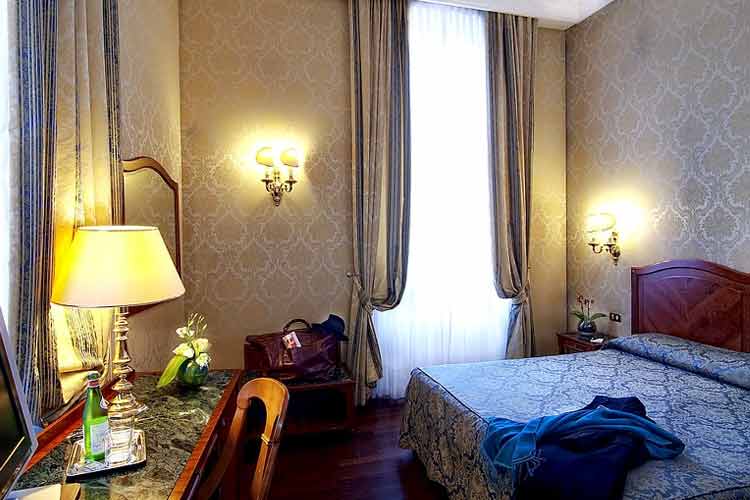 Hotel Albergo del Senato, a boutique hotel in Rome