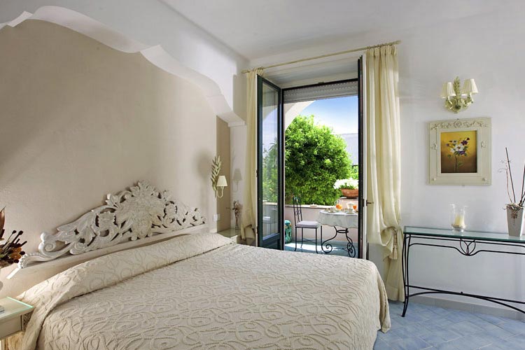 Casa Mariantonia, a boutique hotel in Capri - Page