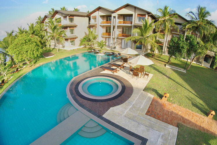 Amaranthé Bay Resort, a boutique hotel in Trincomalee