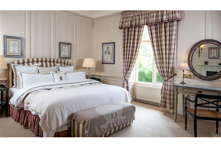 Lower Slaughter Manor, a boutique hotel in Gloucestershire