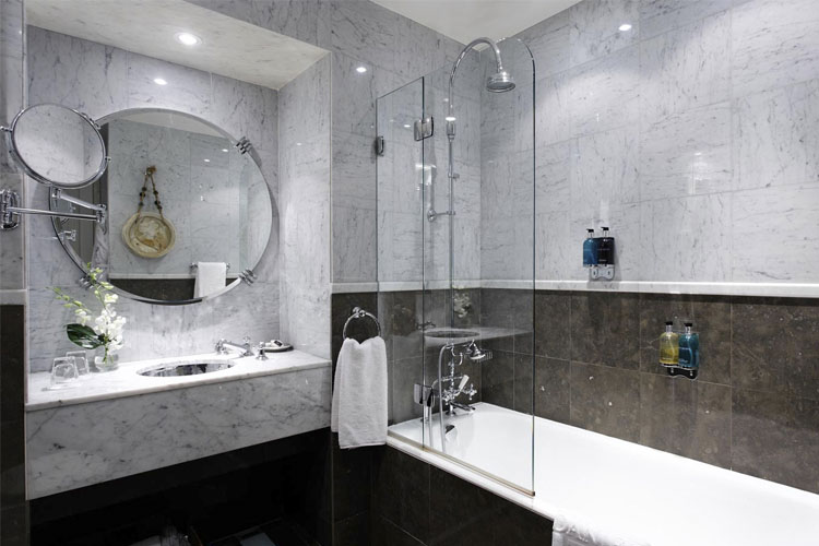 Hotel Daniel Paris, a boutique hotel in Paris